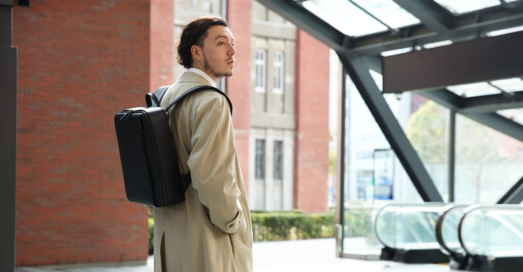 Evoon マルチビジネスリュックレザーMini・容量13L【3営業日以内に発送】