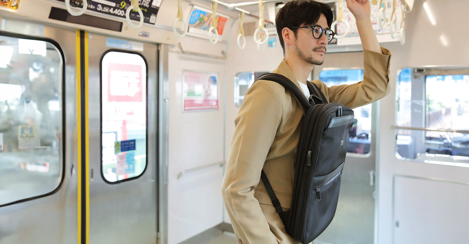 Evoon マルチビジネスリュックSlim X・容量15L～拡張時22L【3営業日以内に発送】