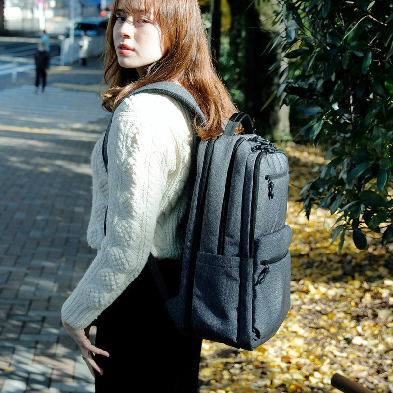 Evoon マルチビジネスリュックair・ブラック/グレー・容量22L【送料無料・3営業日以内に発送】